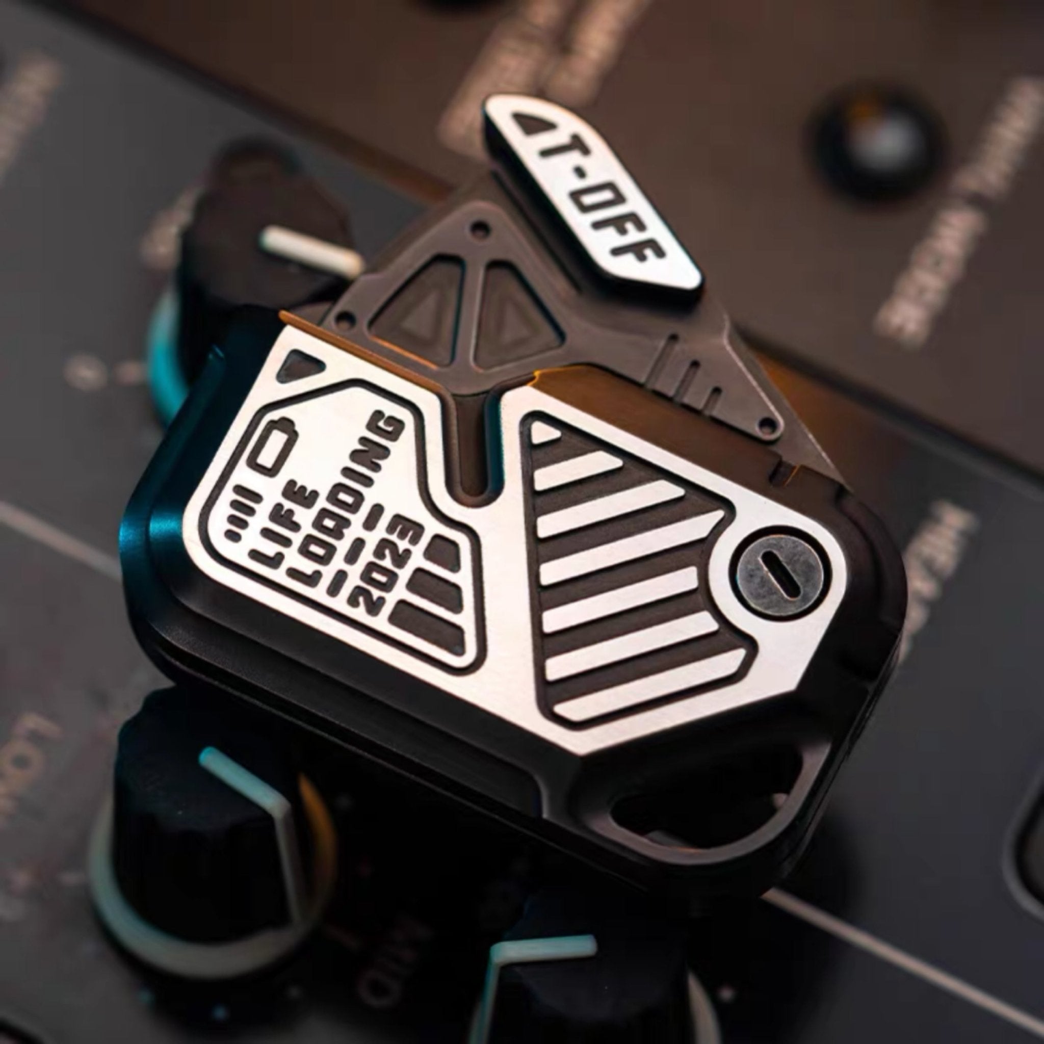 01EDC POP Throwing Card Push Slider