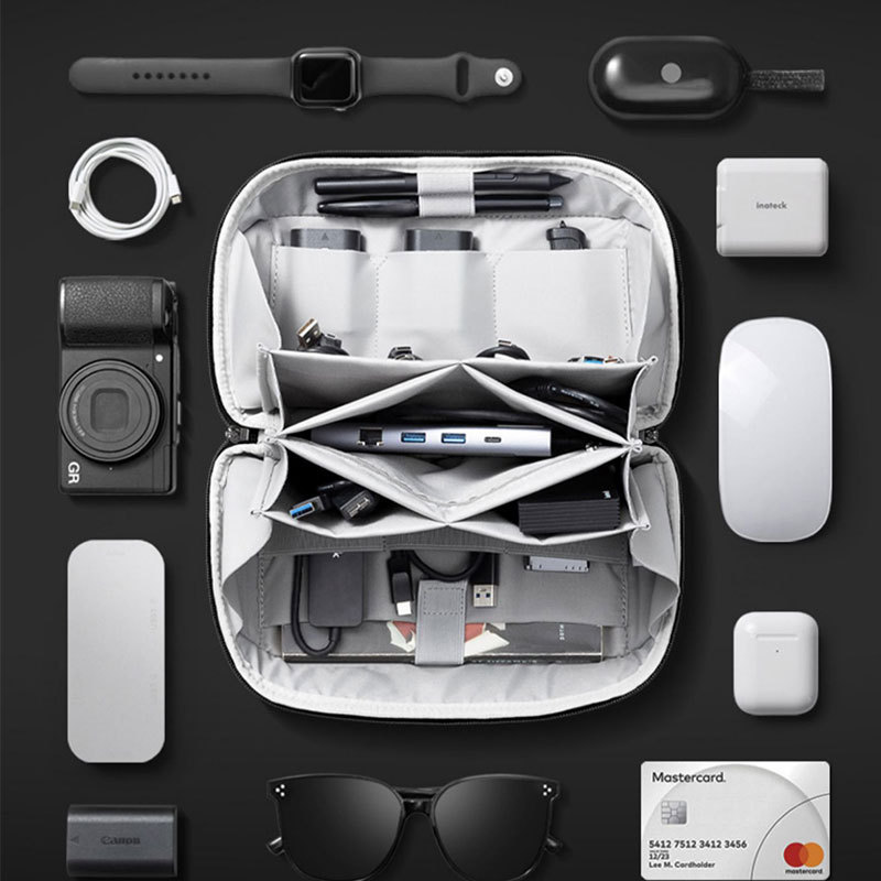 Portable electronic storage bag