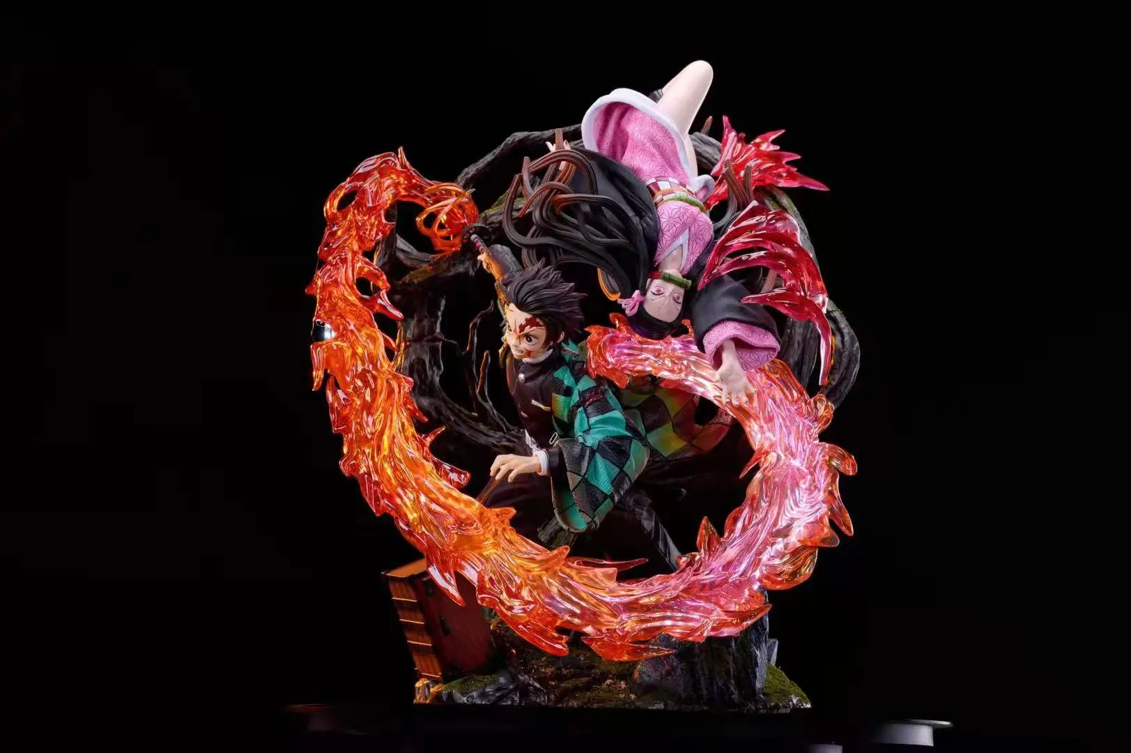 Tanjiro Kamado & Nezuko Kamado With LED - Demon Slayer: Kimetsu no ...