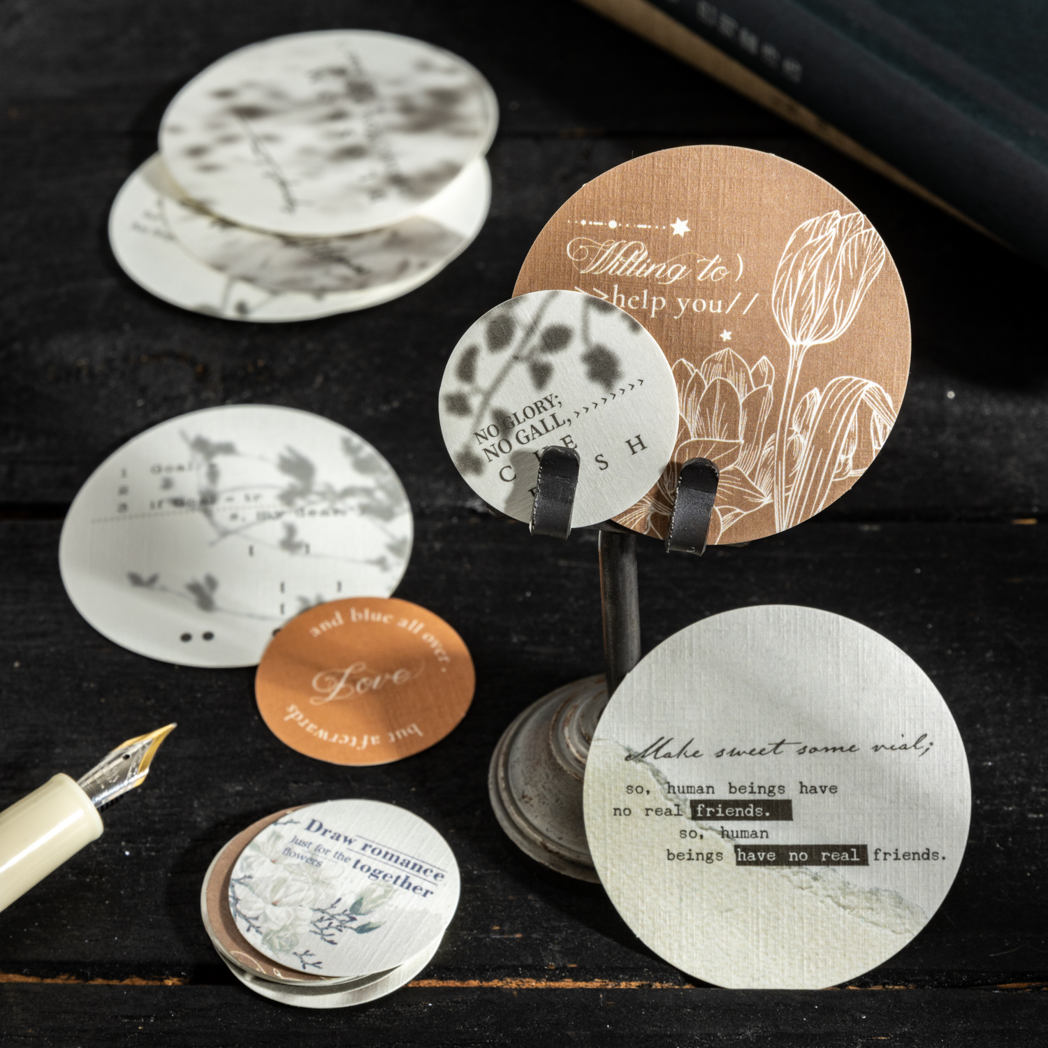 The Poem of The Ring Series Vintage Round Flower Label Landscape Memo Pad