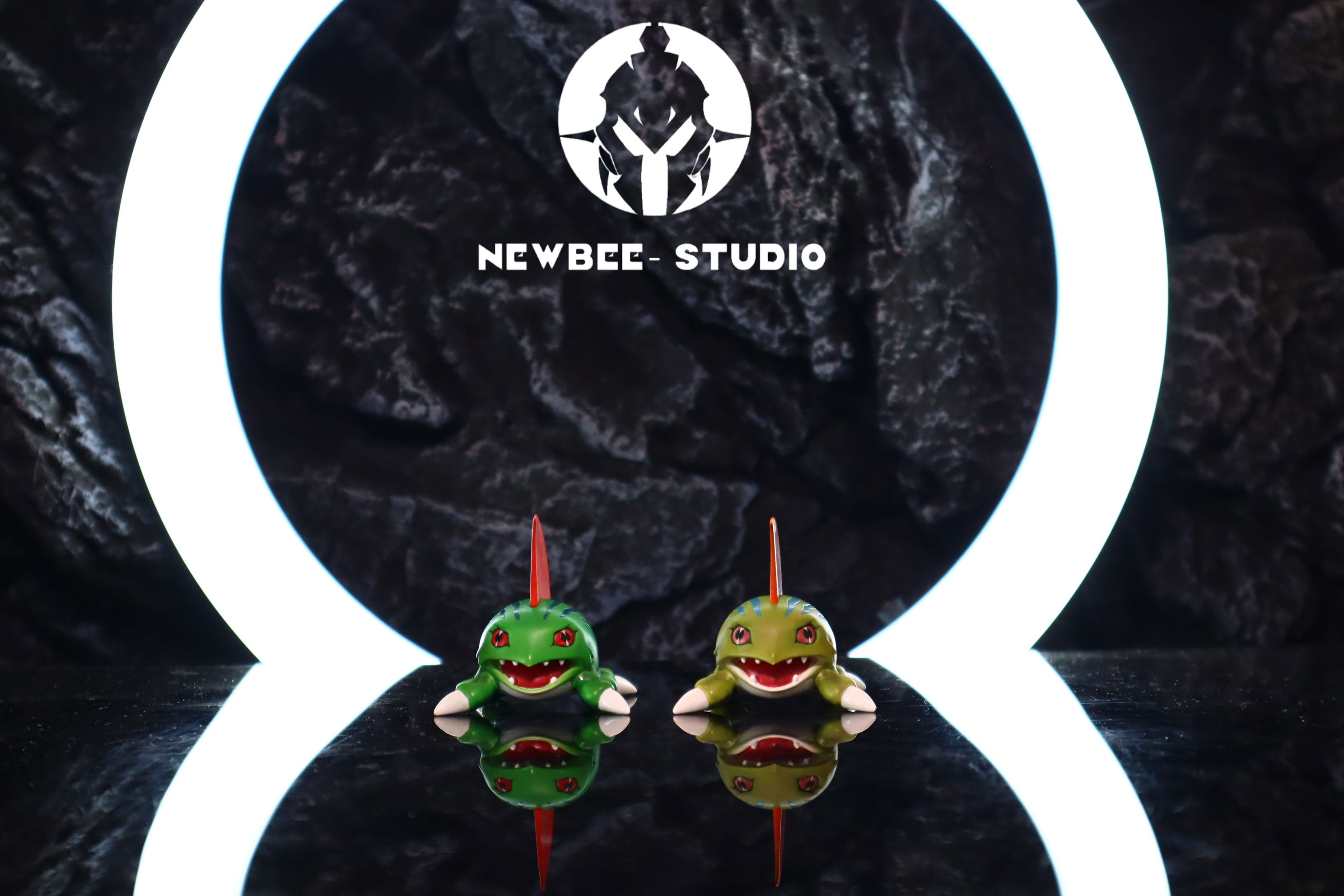 Betamon & Modoki Betamon - Digimon Statue - Newbee Studio [In Stock]