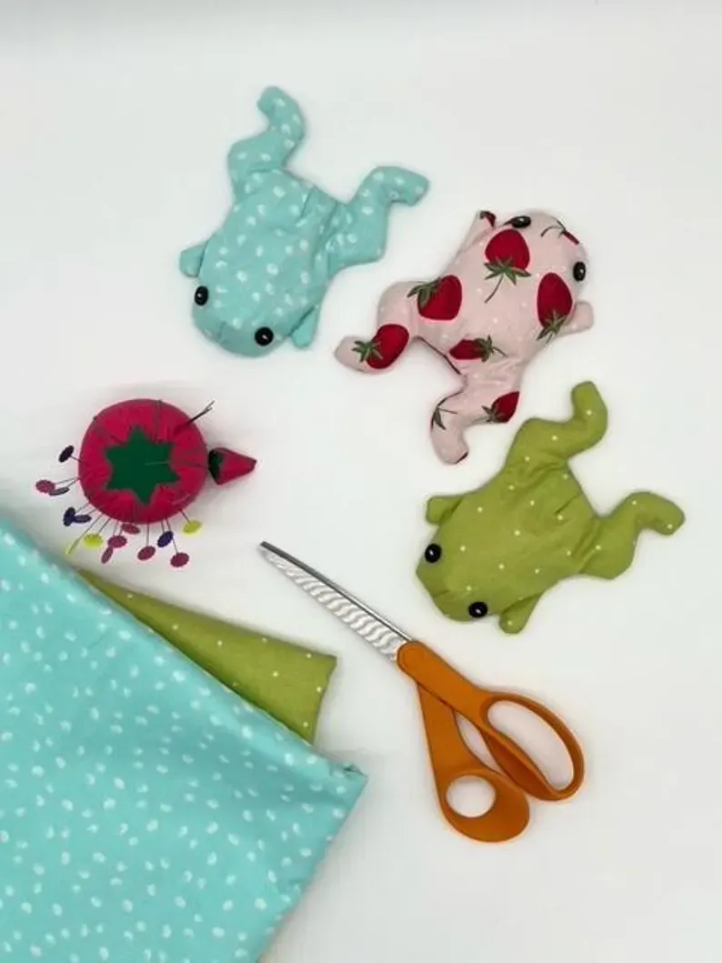 Plush Frog Sewing Template - With Instructions