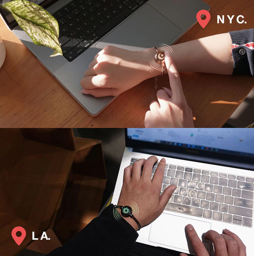 Long Distance Smart Vibration Bracelets with Snake Chain (Sun&moon )