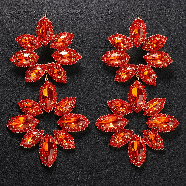 Fashion Flower Shaped Rhinestone Shiny Earrings - Xpluswear.com