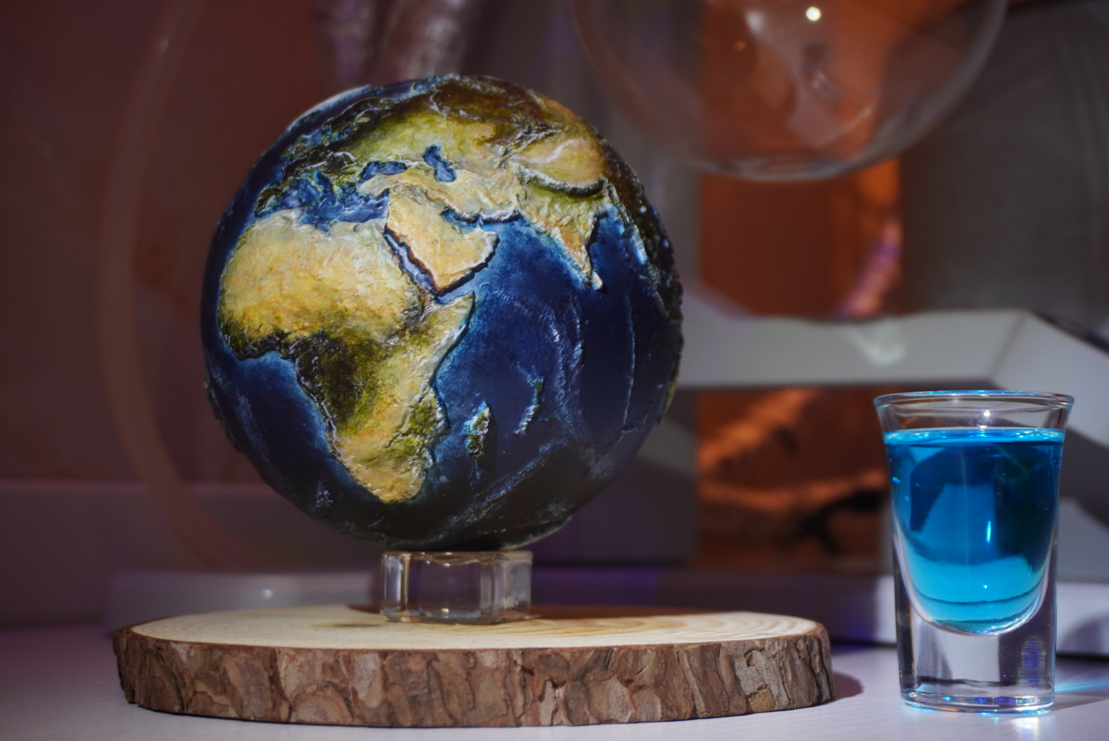 krewerk 手绘超写实12cm地球模型 | 精致大尺寸地球仪