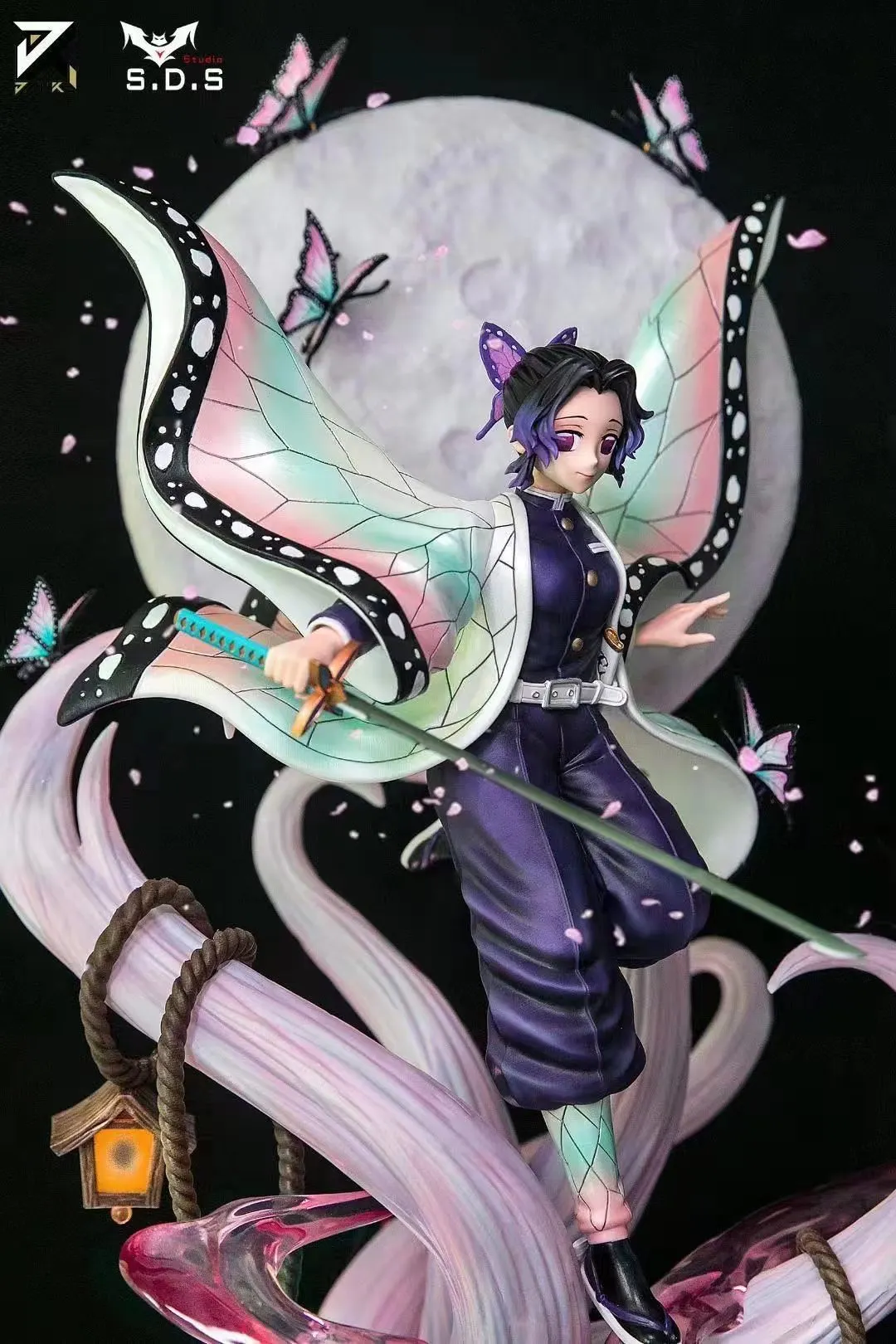 1/6 Scale Shinobu Kochou with LED - Demon Slayer: Kimetsu no Yaiba ...