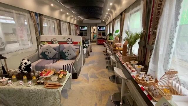 15 Days Panda Train: Discover the Silk Road Adventure Through Western ...