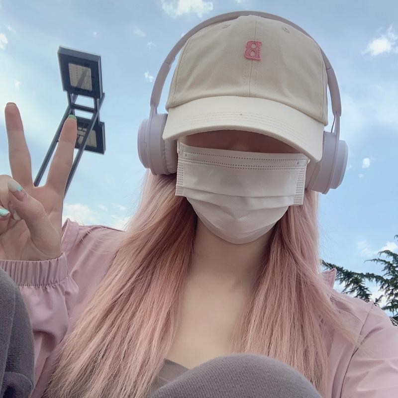 LETTER EMBROIDERED BASEBALL CAP