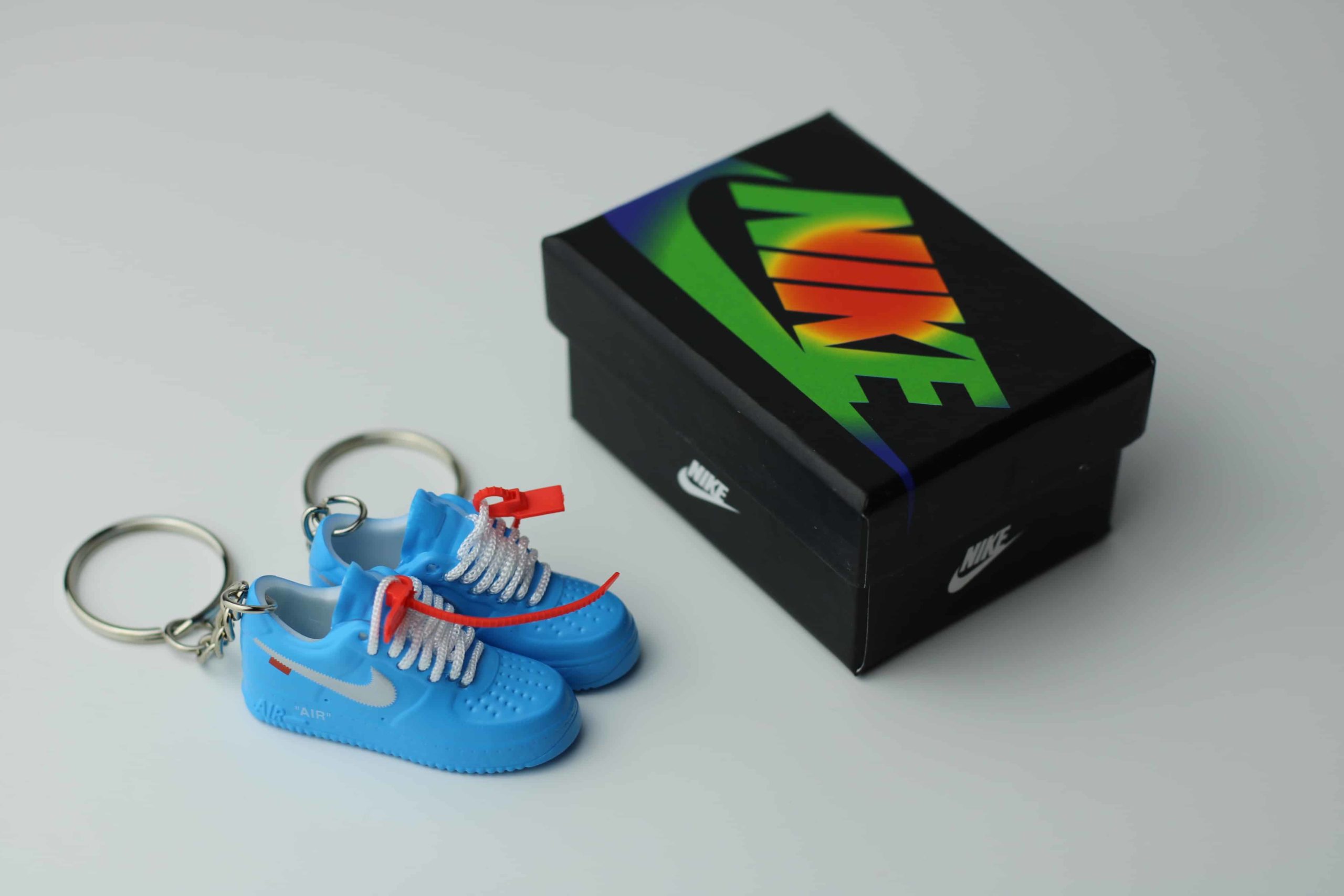 Air Force 1 x Off-White "University Blue" - Sneakers 3D Keychain