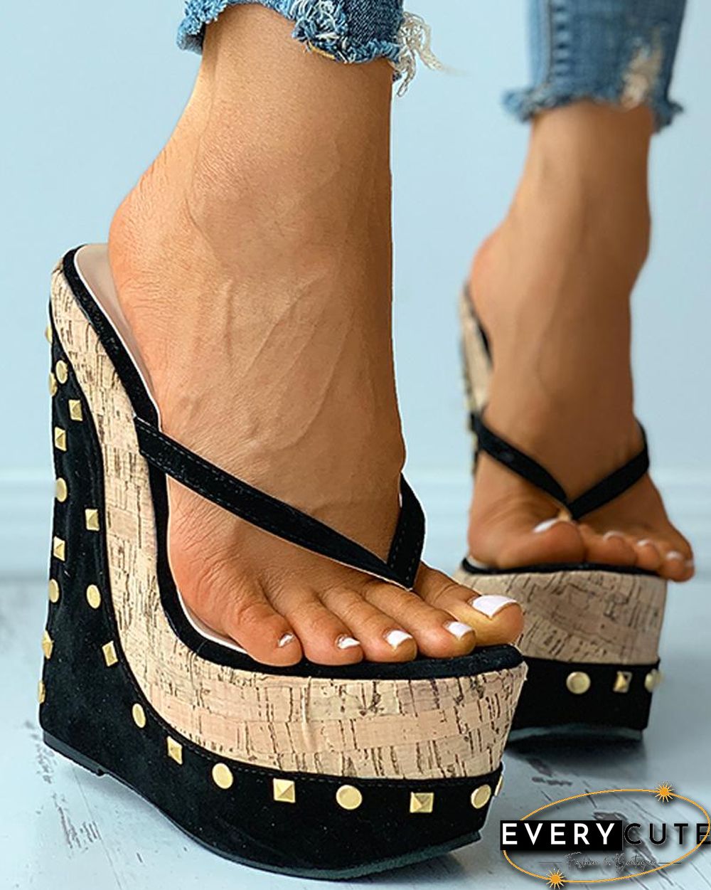 Rivet Decor Cork Toe Post Wedge Sandals