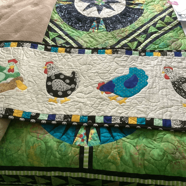 Weekend Chicken Table Runner Pattern Sewing Templates Set - With ...