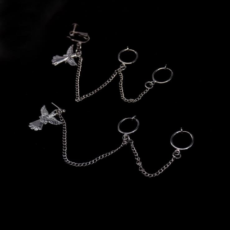 PRAYER ANGEL CHAIN EAR CUFF