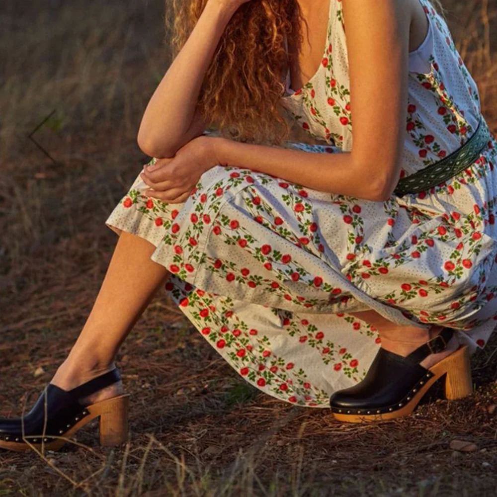 Black Closed Toe Chunky Heel Studded Slingbacks with Platform