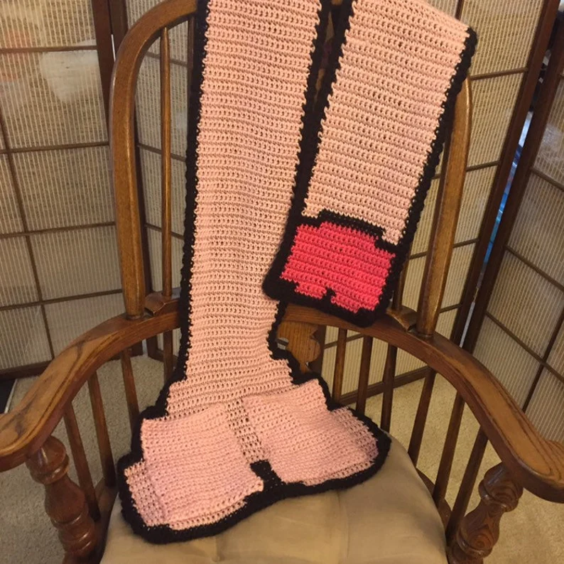 Funny pixel scarf