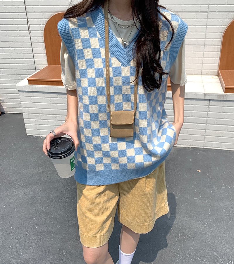 VINTAGE CHECKERBOARD SWEATER VEST