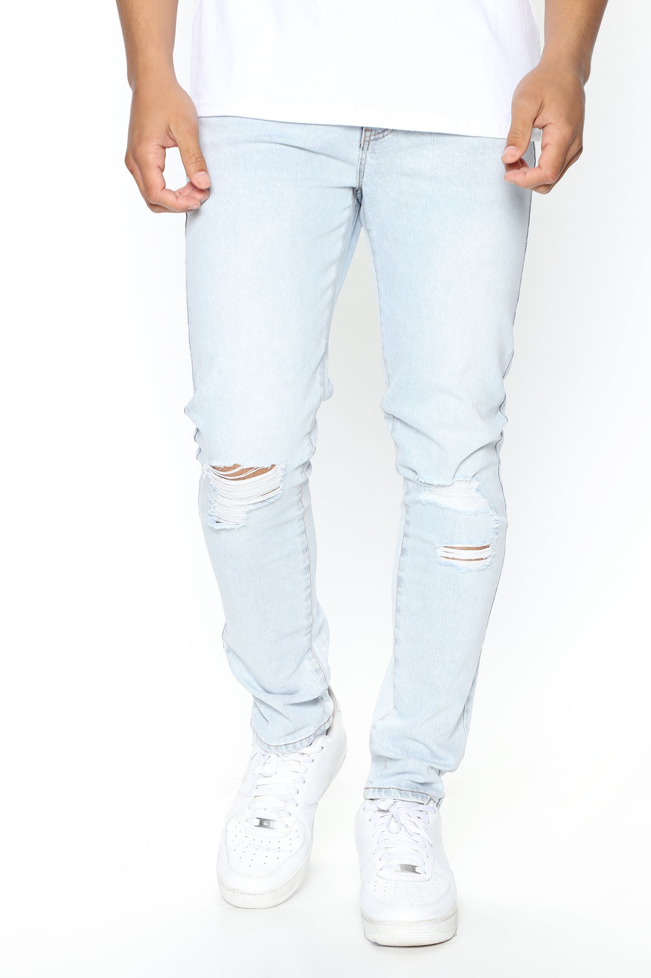 Jasper Slim Vintage Ripped Knee Jean - Light Wash