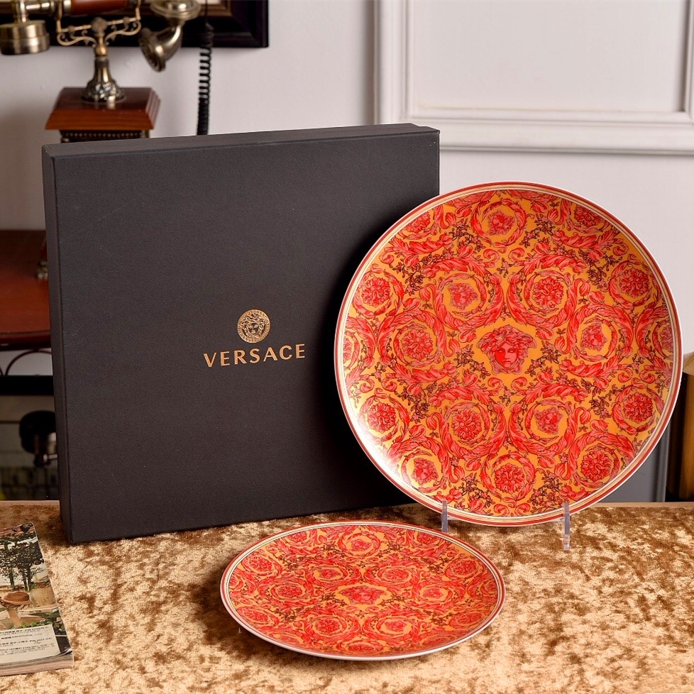 MEDUSA GARLAND Saucer Dinner Plates Sets Medusa Red Dinner Plates ...