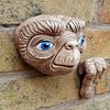 ET garden decoration outdoor sculpture Resin Craft Alien Peeker Statue