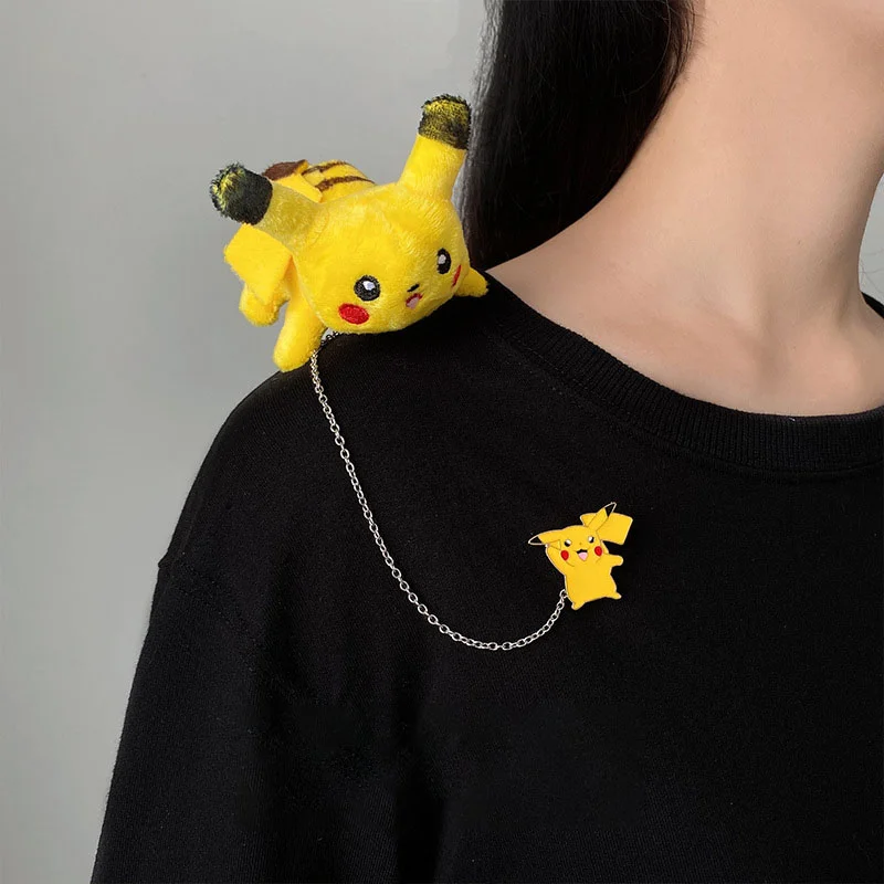 PLUSH CARTOON CHAIN BROOCH