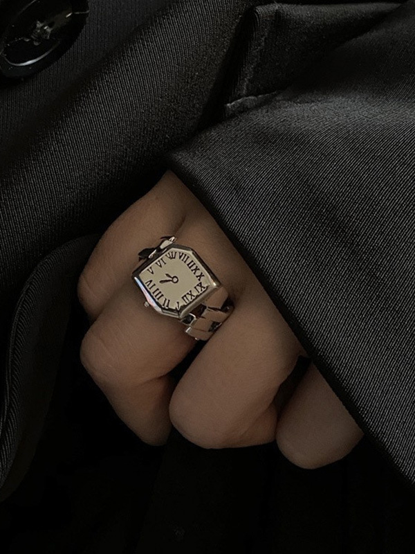 Adjustable Hollow Heart Shape Roman Numeral Clock Rings Accessories