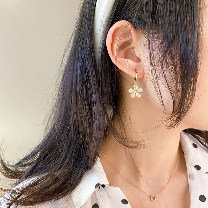 MINI FLORAL EARRINGS