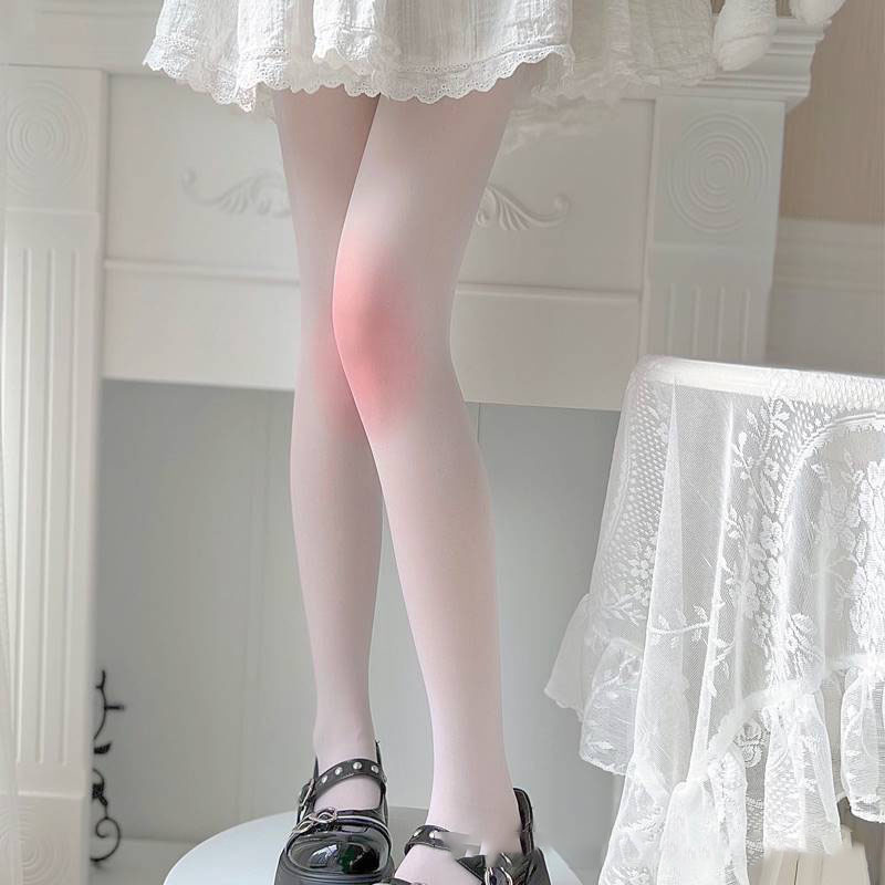Knee Blush Stockings