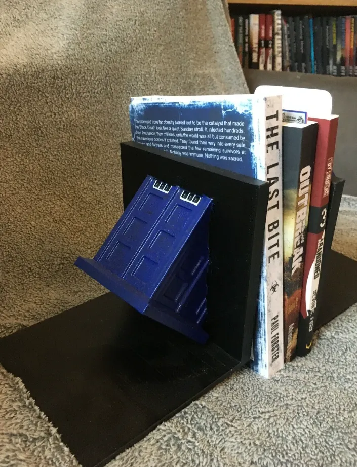 Doctor Who Resin Tardis Bookends