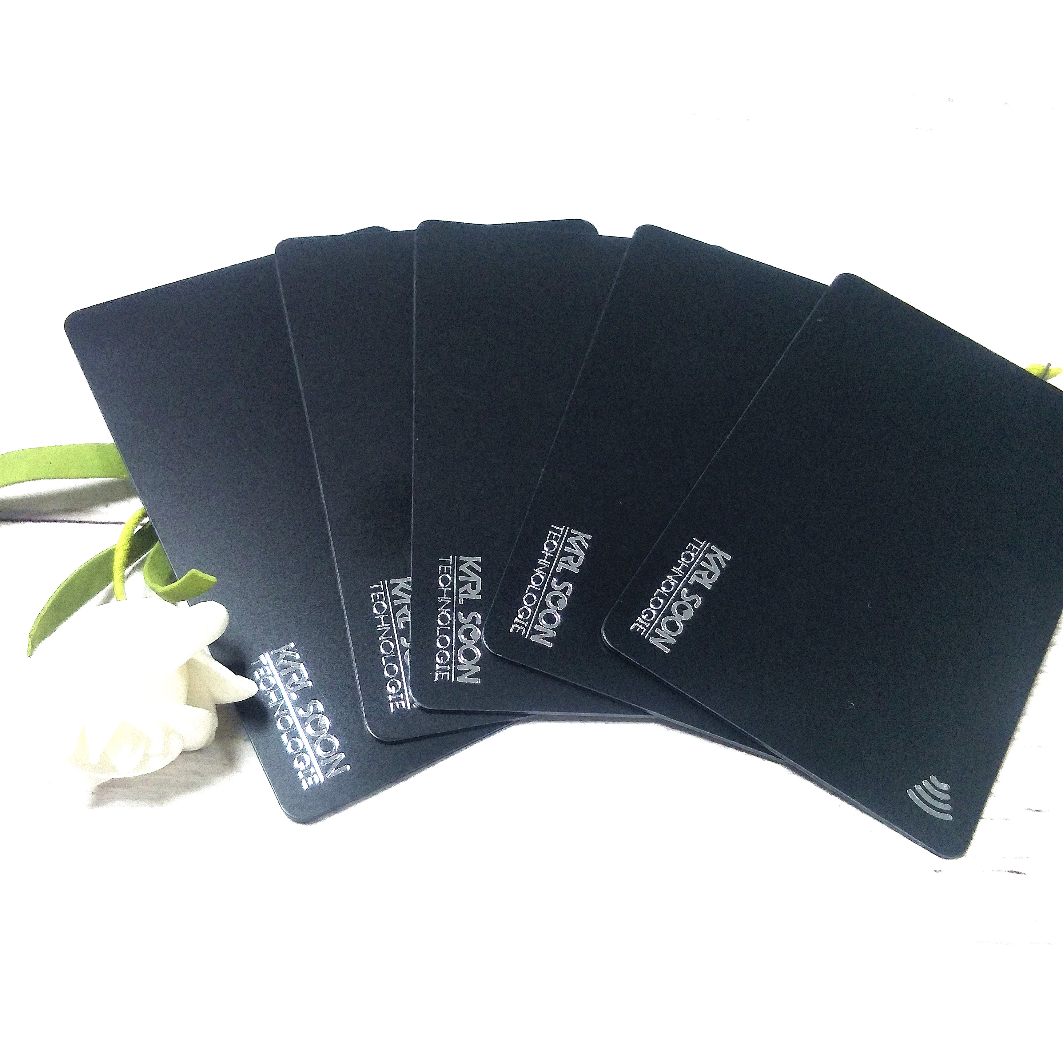 Silver hot Stamping Bespoke NFC Programmable Card