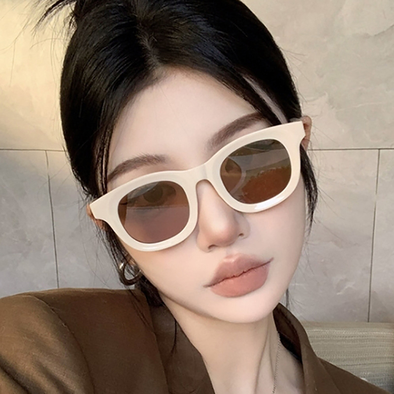 Korean Square Sunglasses Women Girl Decor Rivets Sun Glasses Round ...