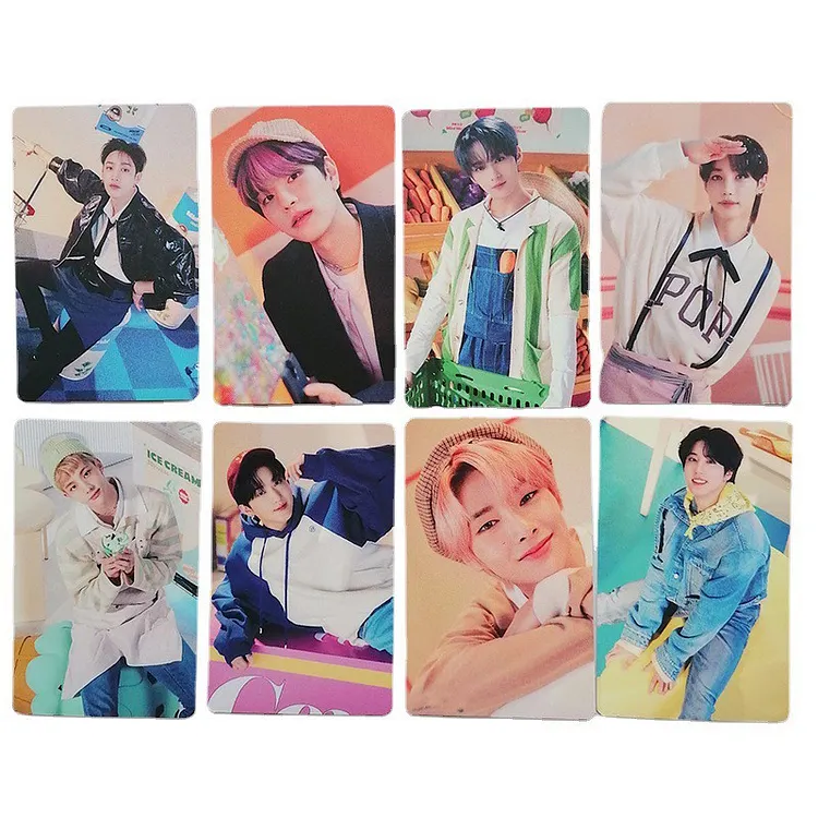 Stray Kids 2023 SEASON’S GREETINGS SKZ’s Mini World Photocard