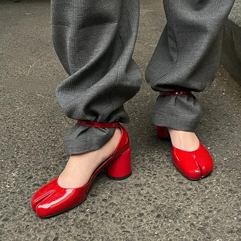 TAAFO Women's Split Toe Sandals Style Pumps Mary Jane Patent Leather ...