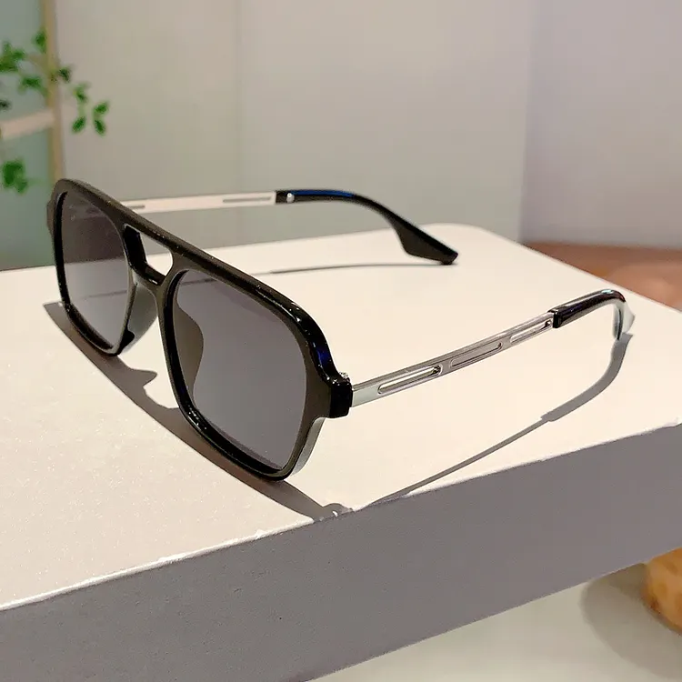 Trendy Women Grey Sunglasses Square Stylish Sun Shades for Travelling ...
