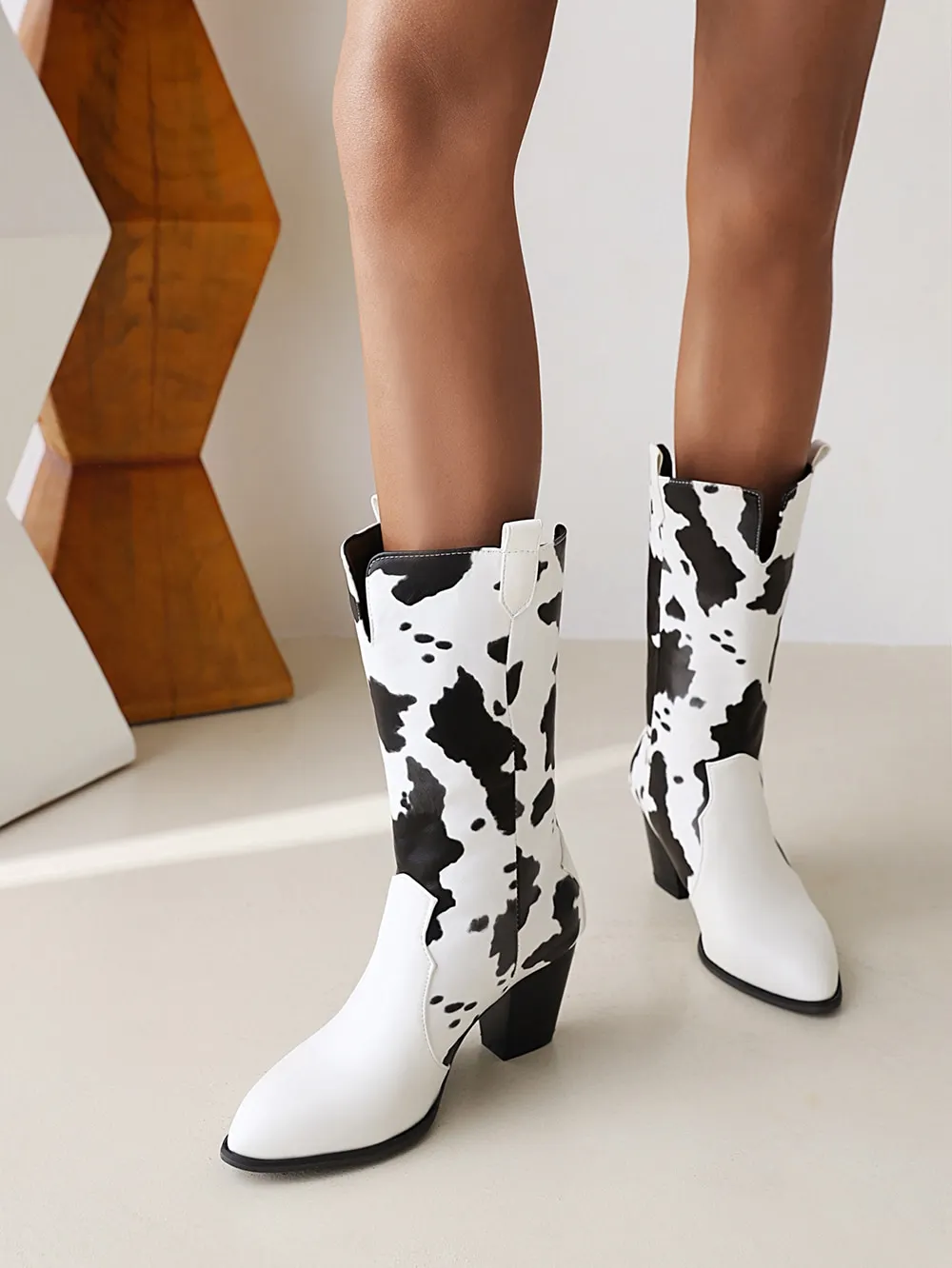 Wongn Cow Pattern Pointed Toe Thick Heel Mid-Pipe Boots Plush Lining ...
