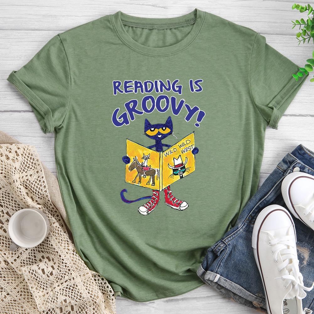 Reading is Groovy Pete Cat Round Neck T-shirt