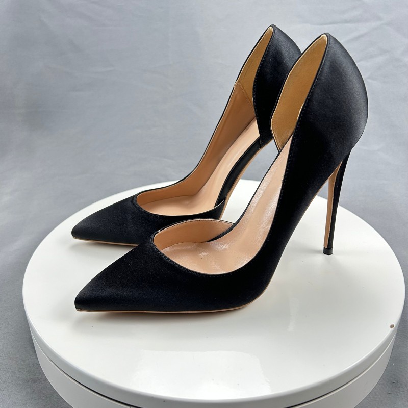 Akara Stain Pointed Toe Stiletto Heel Pumps In Black