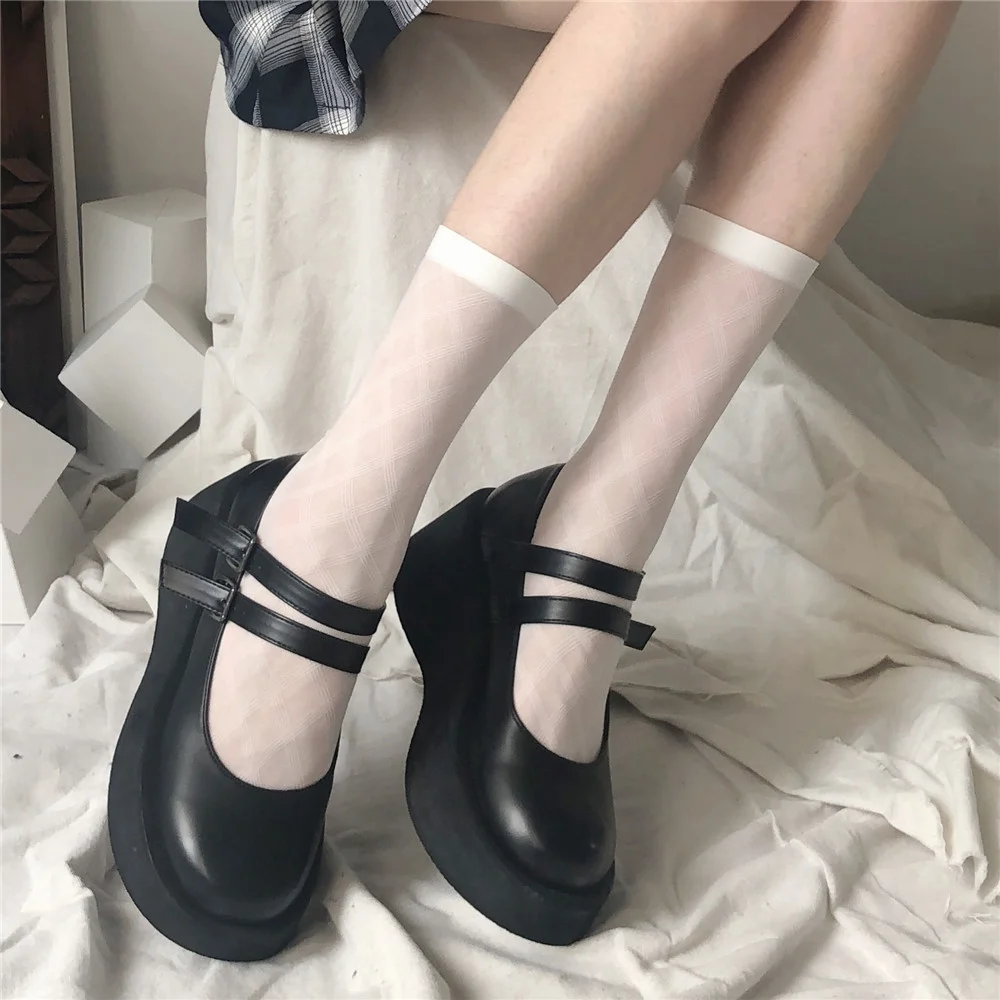 LOLITA DIAMOND CHECK SOCKS