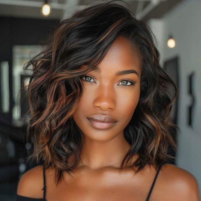 Glueless Highlight Shoulder Length Wavy Lace Front Wigs