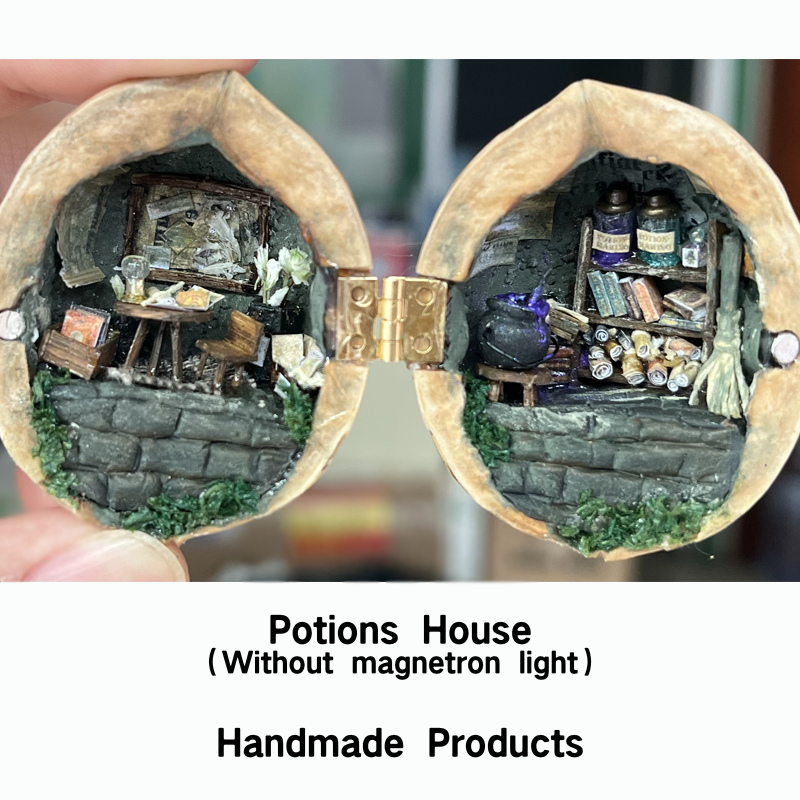 Walnut Cottage Micro Landscape Ornament