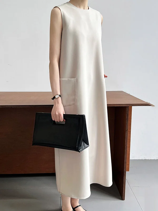 Elegant High-Waisted Midi Dress with Split-Back Design and Pockets"