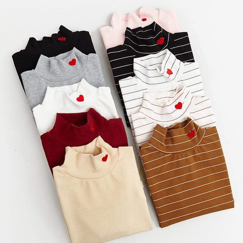 HEART COLLAR TURTLENECK