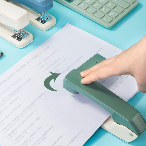 Durable stapler with 360-degree swivel arm and swivel function