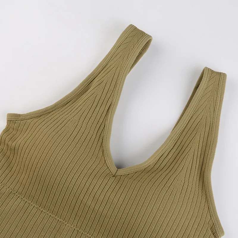 SOLID U-NECK SLIM TANK TOP