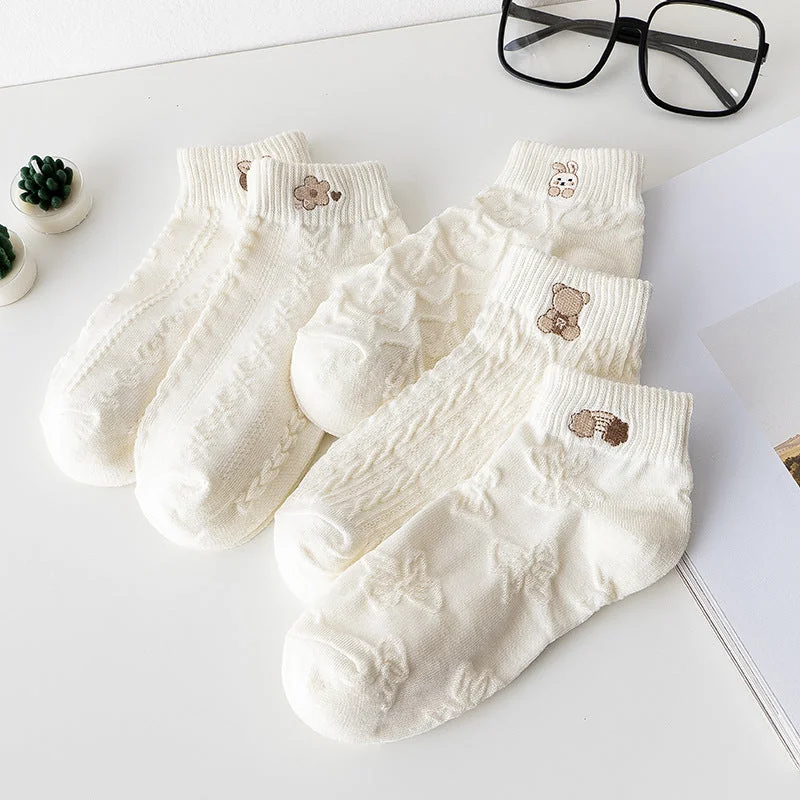 White Embroidered Flowers Socks