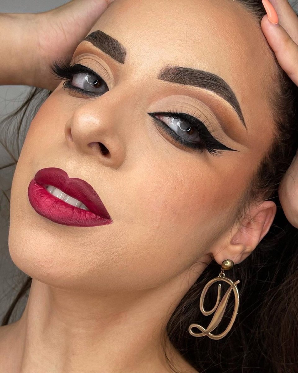 Top 10 stunning eyes colours of beauties in the world that will leave ...