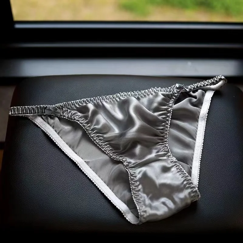 Men's Silk Bow Premium Low Rise Briefs