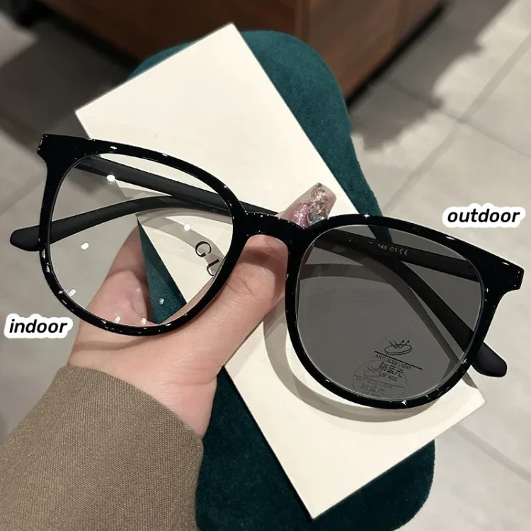 Luxury Round Photochromic Myopia Glasses Trendy Anti Blue Light Short ...