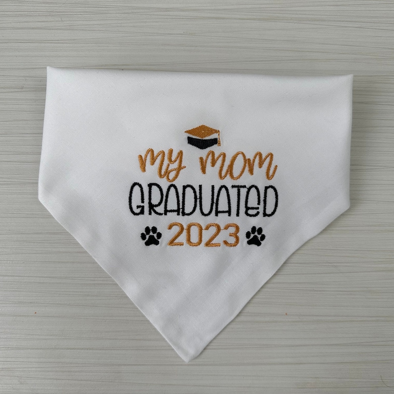 My Mom graduated dog bandana, Graduation bandana for dog, My Human ...