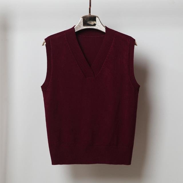 PLUS SIZE SOLID COLOR KNIT SLEEVELESS VEST