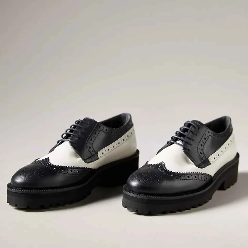 Women's Classic Black & White Round Toe Platform Wingtip Shoes
