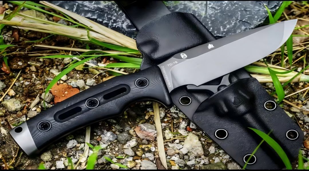 Compact Fixed Blade
